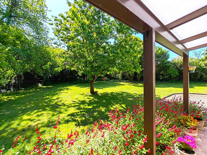 Maison à vendre - Baugé - 8 pièces - 6 chambres