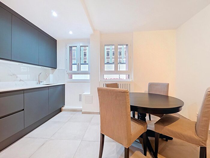 Appartement à vendre - Saint-Mandé, Tourelle, Begin - 3 pièces - 2 chambres