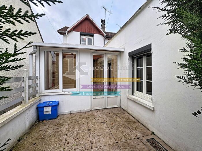 Maison à vendre - Nogent-sur-Oise - 4 pièces - 3 chambres