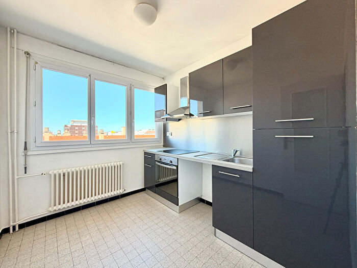 Appartement 2 pièces à Saint-Étienne, Bernay, Valfuret, à vendre
