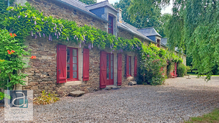 Maison 12 pièces à vendre à Corseul
