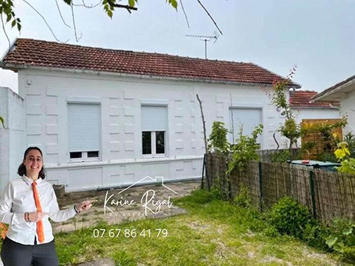 Maison à vendre - Montendre - 6 pièces - 4 chambres