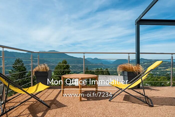 Maison 6 pièces à vendre à La Bâtie-Neuve