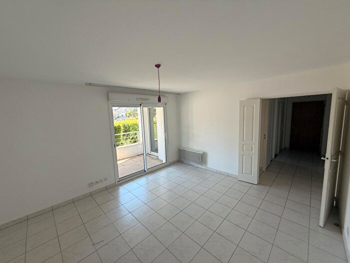 Appartement 2 pièces à Nantes, Sainte-Thérèse, Rond-Point de Vannes, à louer