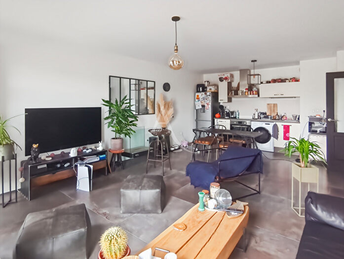 Appartement à vendre - Challans, Centre-ville - 2 pièces - 1 chambre