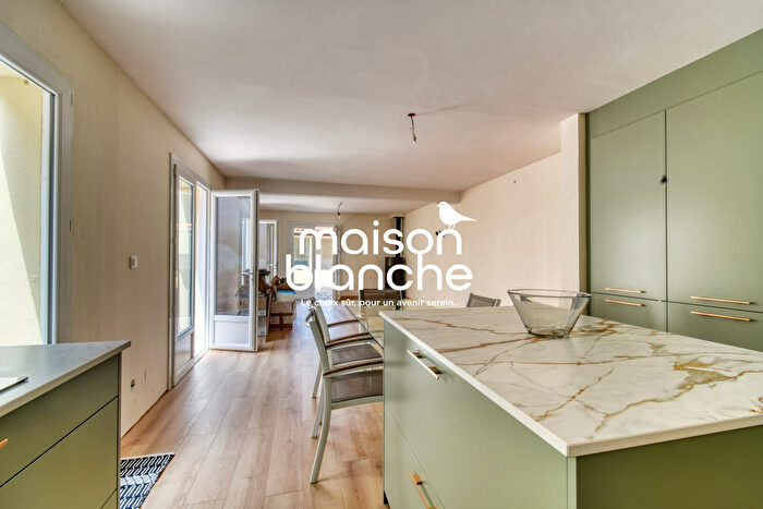 Maison à vendre - Rochefort, Faubourg Nord, Stade Philaudrie - 5 pièces - 4 chambres