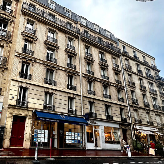 Appartement à vendre - Levallois-Perret, Centre-ville - 1 pièce