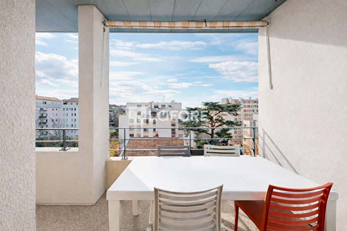 Appartement à vendre - Lyon e , Monplaisir - 5 pièces - 4 chambres