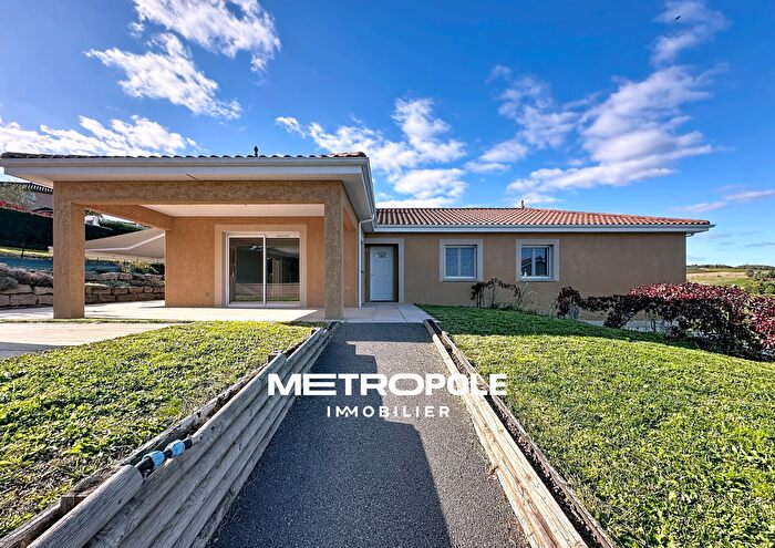 Maison à vendre - Saint-Vérand - 6 pièces - 5 chambres