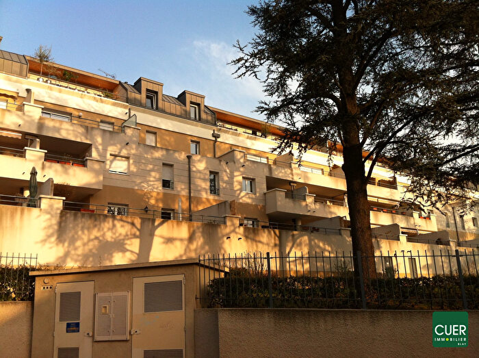 Appartement à louer - Valence, Valensolles - 2 pièces - 1 chambre