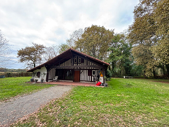 Maison à louer - Cère - 5 pièces - 3 chambres