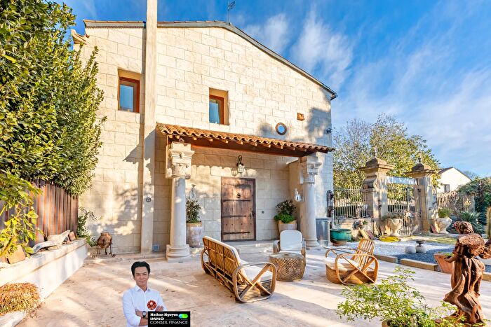 Maison à vendre - Saint-Just - 9 pièces - 3 chambres