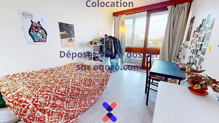 Appartement à louer - La Duchère, Lyon ème arrondissement - 4 pièces - 3 chambres