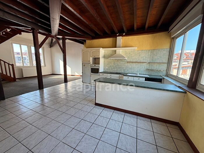 Appartement à vendre - Lourdes, Centre-ville, Place Peyramale, Gare - 3 pièces - 1 chambre