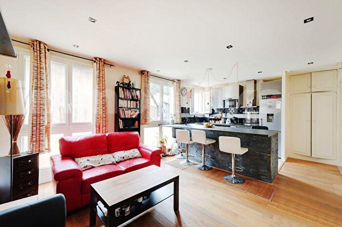 Appartement à vendre - Paris e , Vallée de Fecamp - 2 pièces - 1 chambre