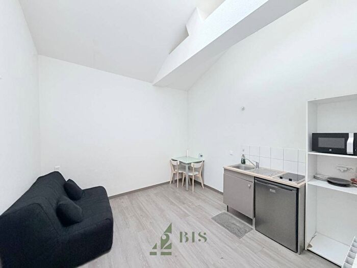 Appartement 1 pièce à Roanne, à louer