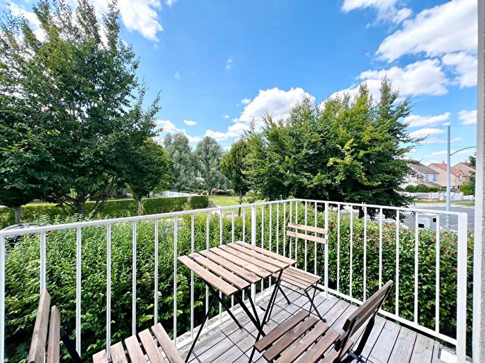 Appartement à vendre - Sainte-Geneviève-des-Bois, Les Aunettes - 3 pièces - 2 chambres