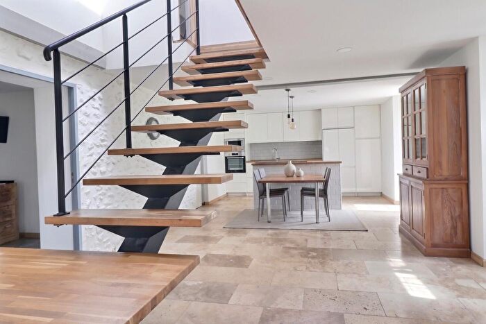Maison 7 pièces à Le Nizan, à vendre