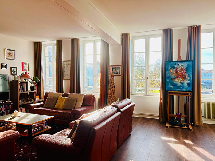 Appartement à vendre - Rochefort, Centre-ville - 4 pièces - 3 chambres