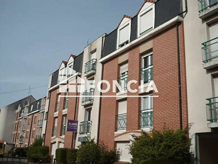 Appartement à louer - Saint Sauveur, Arras - 1 pièce