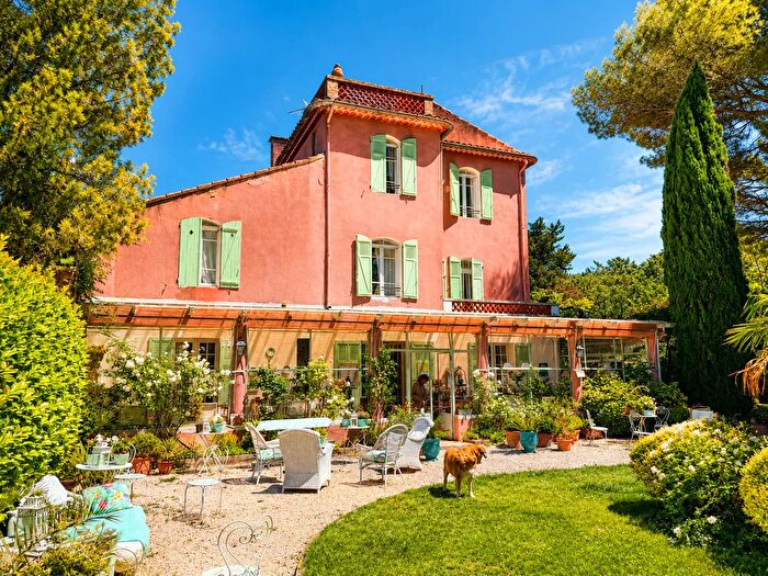 Orgon - Maison 16 pièces à vendre