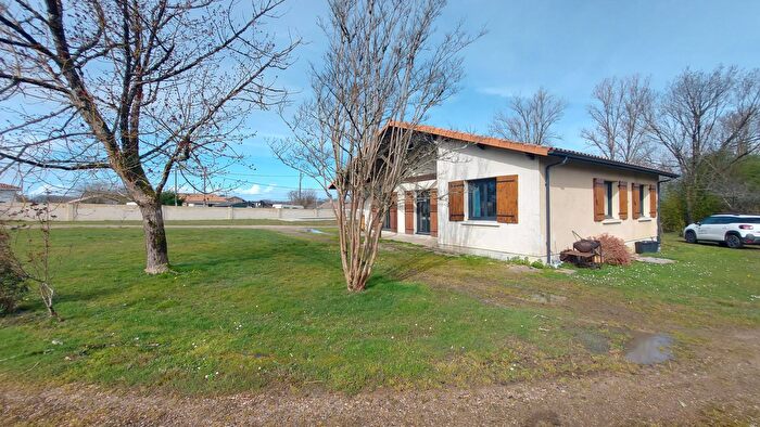 Maison à vendre - Saint-Martin-de-Laye - 5 pièces - 4 chambres