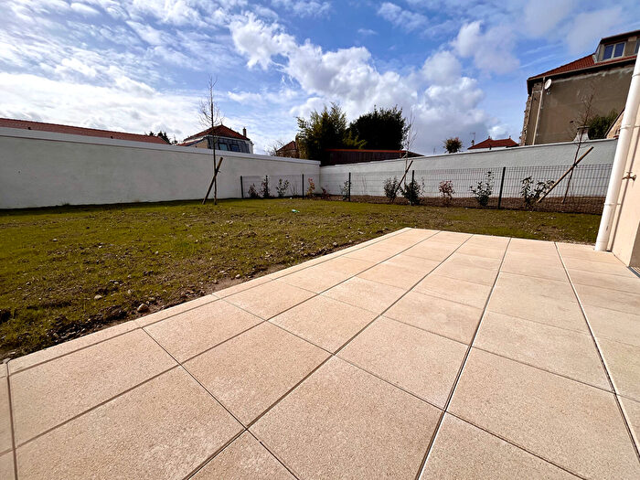 Maison à vendre - Neuilly-Plaisance, Bel Air, Clémenceau, Carnot - 5 pièces - 4 chambres