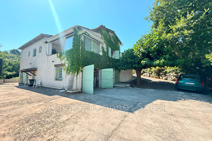 Maison à vendre - La Roquette-sur-Siagne - 5 chambres
