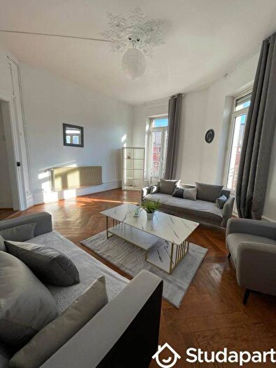 Appartement à louer - Forêt Noire Centre, Strasbourg - 1 pièce - 2 chambres