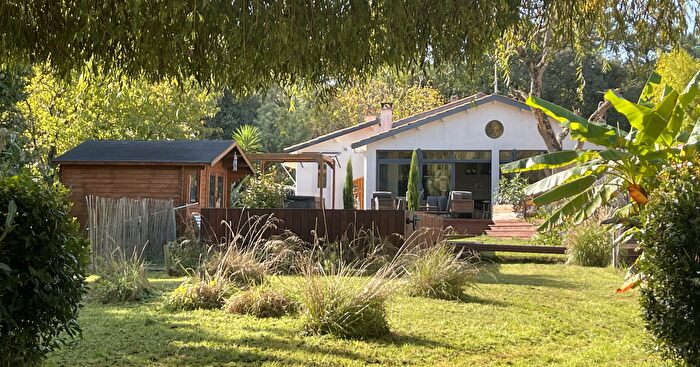 Maison à vendre - Saint-Trojan-les-Bains - 6 pièces - 5 chambres