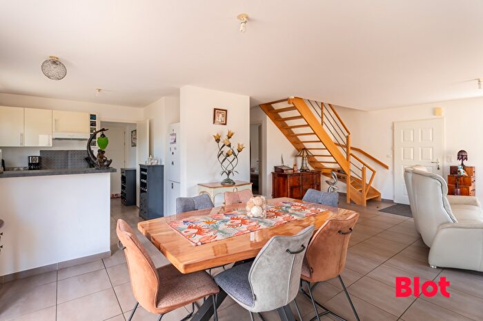 Maison 5 pièces à Ploeren, à vendre