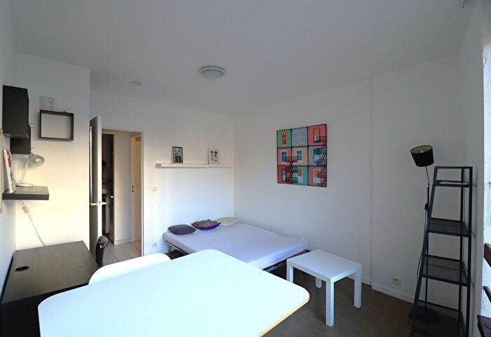 Appartement à louer - Boulogne-Billancourt, Jean Jaurès, Reine - 1 pièce