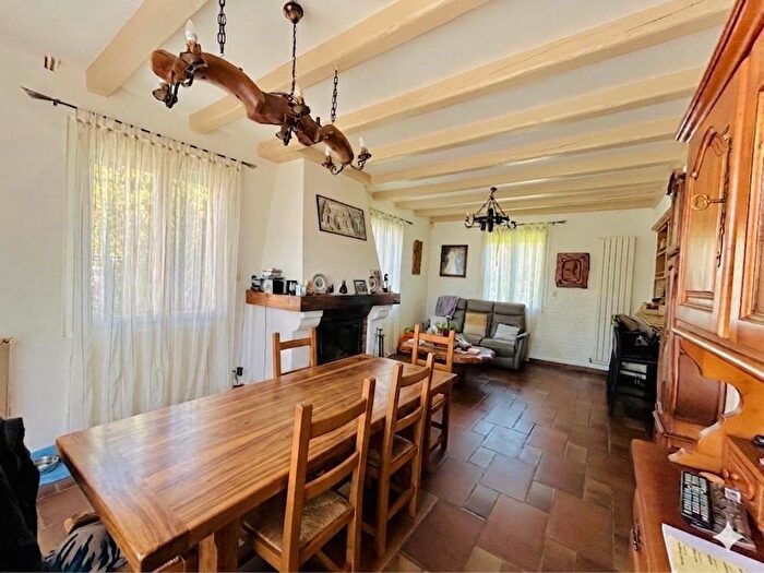 Coulommiers, Ville haute : Maison 6 pièces à vendre