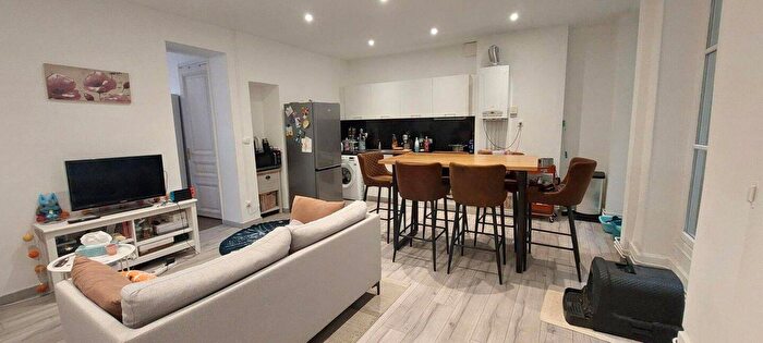 Appartement à louer - Centre Ville, Tournus - 2 pièces - 1 chambre