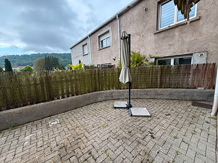 Longeville-lès-Saint-Avold : Appartement 2 pièces à louer