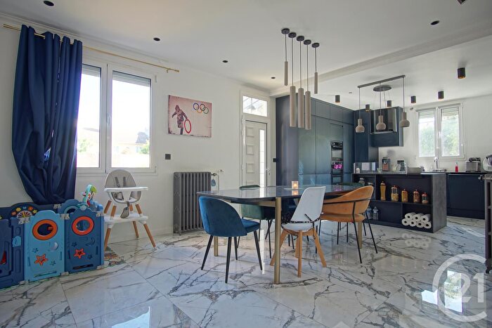 Maison 5 pièces à Choisy-le-Roi, Centre-ville, Parc Prairie, Hautes Bornes, à louer