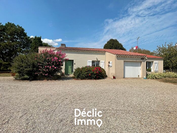 Saint-Cyr-en-Talmondais : Maison 5 pièces à vendre