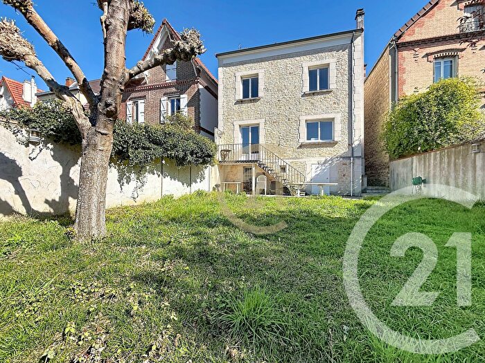 Maison à vendre - Nanterre, Centre-ville - 7 pièces - 5 chambres