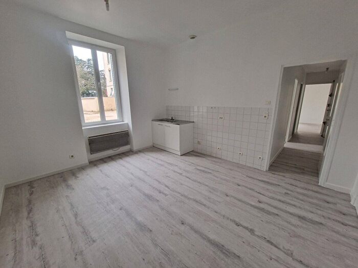 Appartement à louer - Bouvent, Oyonnax - 3 pièces - 2 chambres
