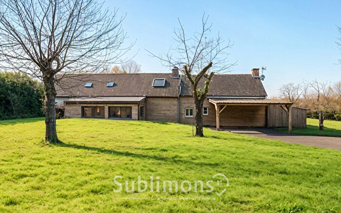 Maison à vendre - Pontivy, Le Four à Chaux - 7 pièces - 6 chambres