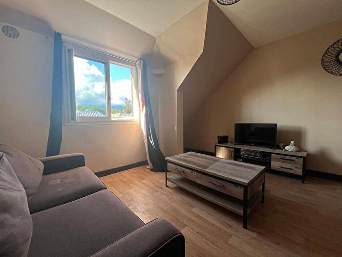 Appartement à louer - Saint-Pierre - 2 pièces - 1 chambre