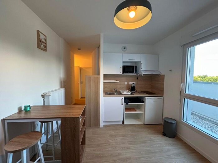 Appartement à louer - Quartiers Sud-Est, La Poterie - 1 pièce