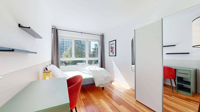 Appartement à louer - Hôtel de Ville, Courbevoie - 1 pièce