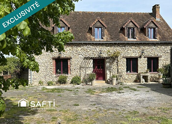 Coulommiers-la-Tour : Maison 8 pièces à vendre