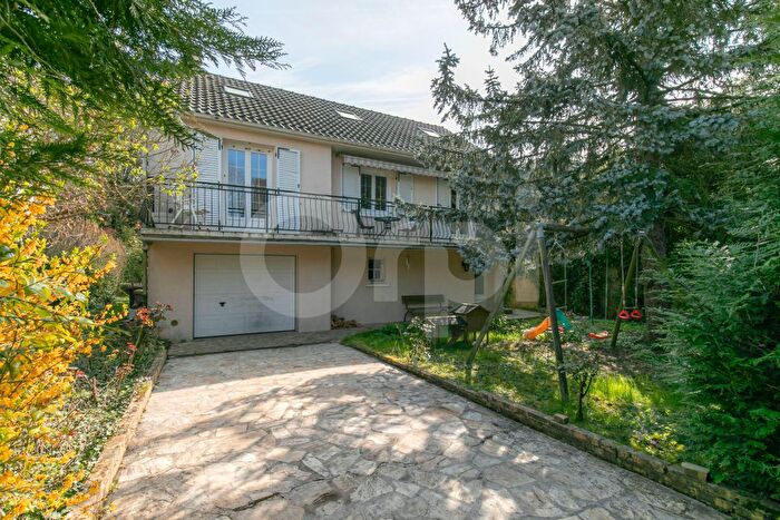 Maison à vendre - Chennevières-sur-Marne, Centre-ville - 7 pièces - 5 chambres