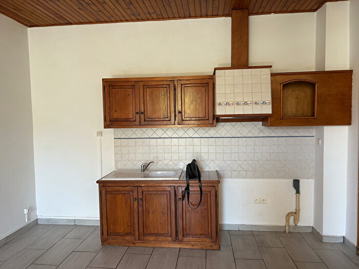 Appartement 2 pièces à Roquefort-la-Bédoule, à louer