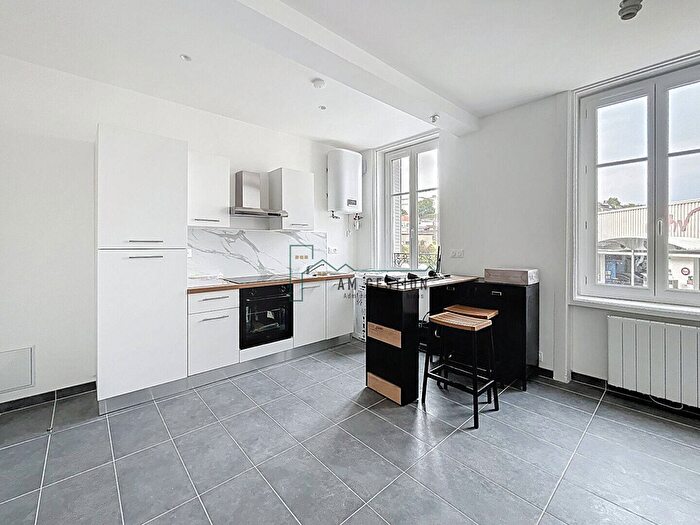 Appartement à louer - Centre-Halles Carnot, Limoges - 2 pièces - 1 chambre