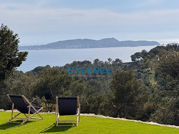 Maison à vendre - Hyères, Costebelle, Almanarre - 6 pièces - 3 chambres