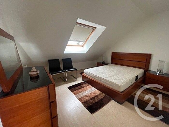 Appartement à louer - Trappes, Centre-ville, Jaurès, Gare - 2 pièces - 1 chambre