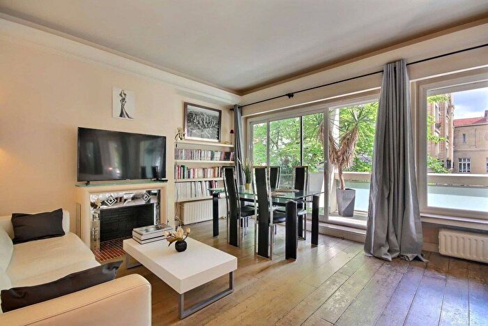 Appartement à louer - Porte Dauphine, Paris ème - 1 pièce